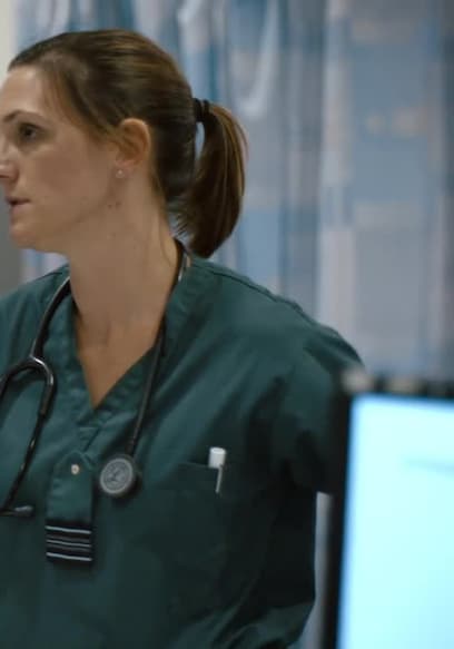 Watch 999: Critical Condition S01:E01 - You Are Fighting Against the ...