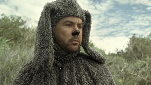 Watch Wilfred S02:E03 - Dog Of A Town (Pt. 2) - Free TV Shows | Tubi