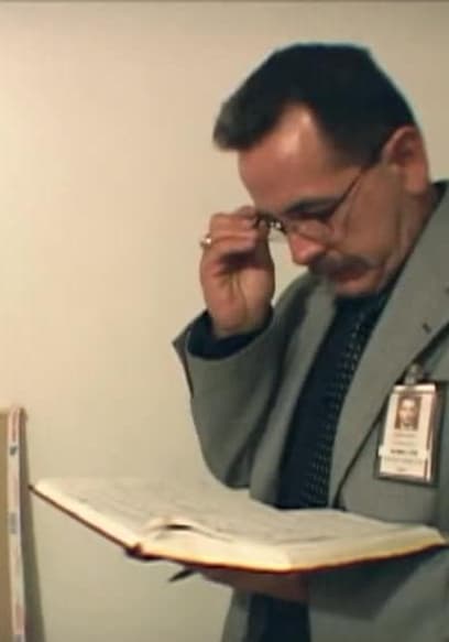 Watch The First 48 S02:E11 - Murder in the Driveway / Double Shooting ...