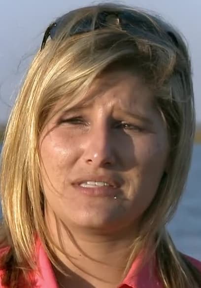 Watch Buying the Bayou S02:E02 - Floating Fish Camps - Free TV Shows | Tubi