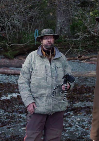 Watch Alone S04:E06 - Thicker Than Water - Free TV Shows | Tubi