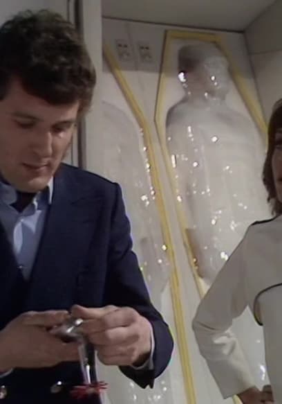 Watch Classic Doctor Who: The Fourth Doctor S12:E07 - The Ark in Space ...