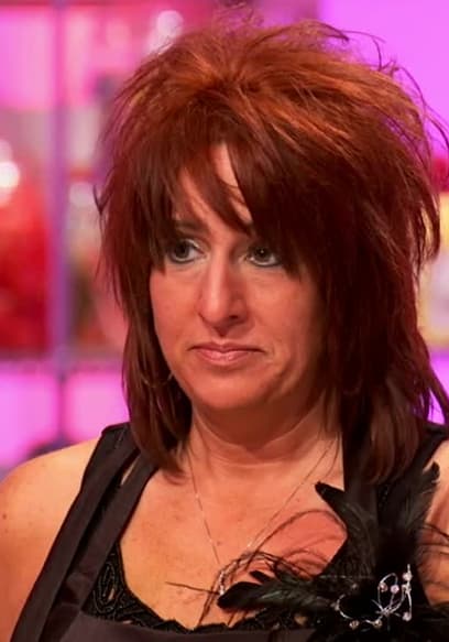 Watch Cupcake Wars S05:E10 - L.A. Marathon - Free TV Shows | Tubi