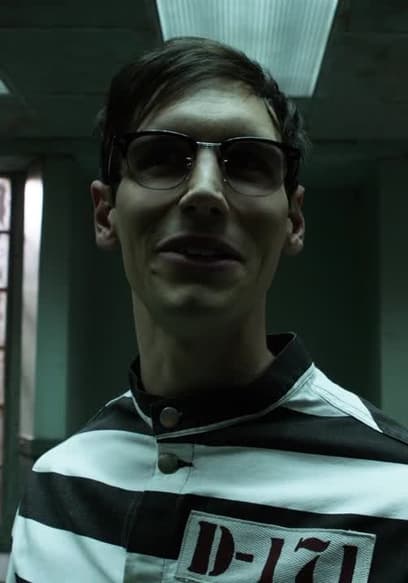 Watch Gotham S02:E19 - Azrael - Free TV Shows | Tubi