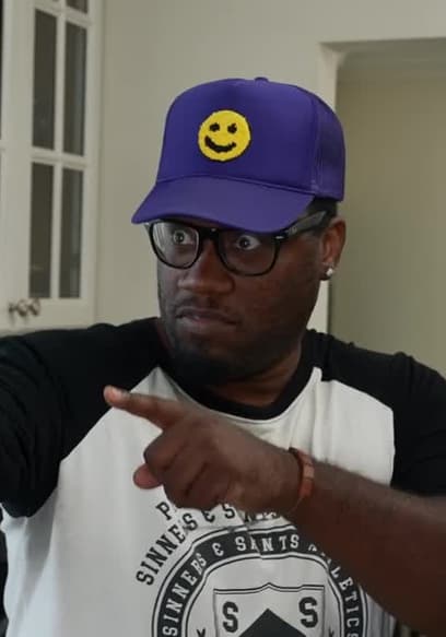 Watch The Whole Crew Is Stupid S01:E03 - Episode 3 - Free TV Shows | Tubi