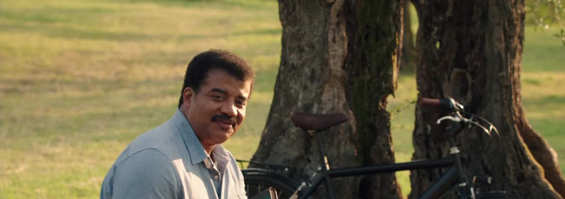 Watch Cosmos: A Spacetime Odyssey S02:E05 - Hiding in the Light - Free ...