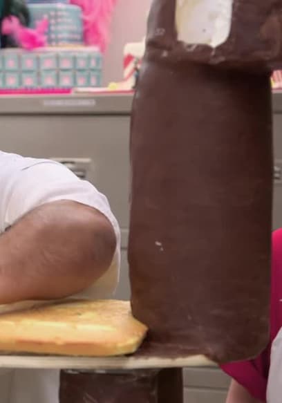Watch Cake Boss S14:E17 - Pinata Party and Gender Re - Free TV Shows | Tubi