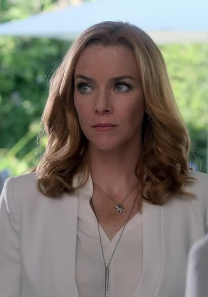 Watch Runaways S01:E02 - Rewind - Free TV Shows | Tubi