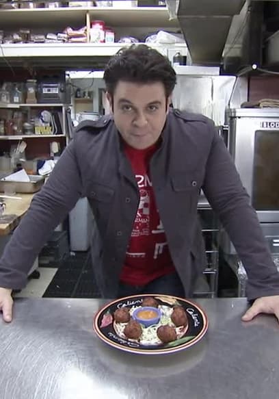 Watch Man v. Food With Adam Richman S01:E11 - Portla - Free TV Shows | Tubi