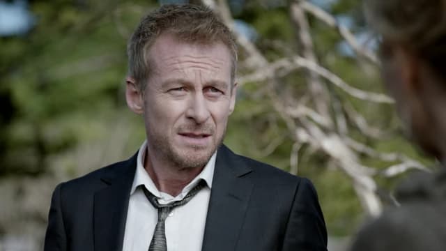 Watch Rake S03:E03 - Episode 3 - Free TV Shows | Tubi