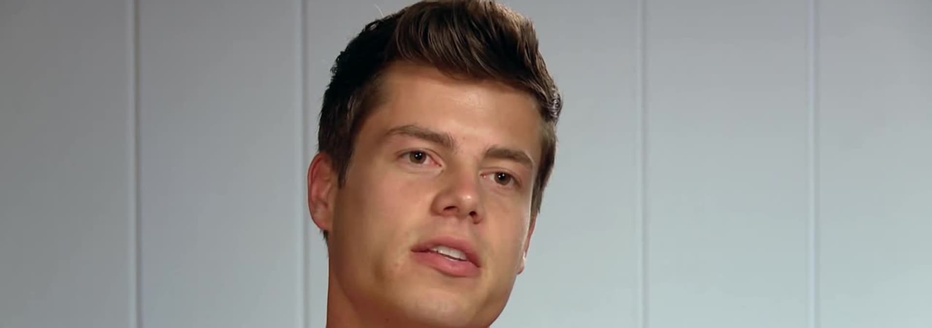 Watch Bringing Up Bates S07:E33 - The Ring, the Dress and Ready for ...