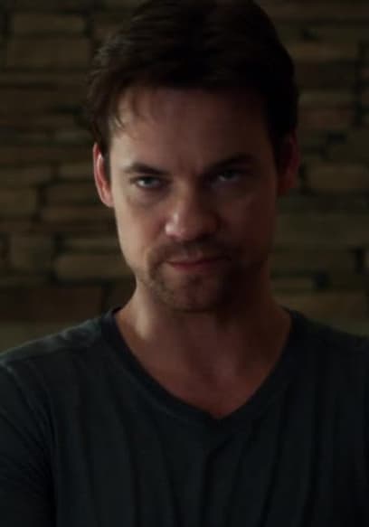 Watch Nikita S02:E02 - Falling Ash - Free TV Shows | Tubi