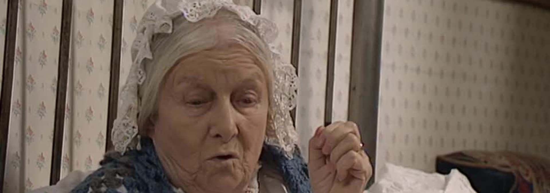 Watch 'Allo 'Allo! S09:E04 - Tarts and Flickers - Free TV Shows | Tubi