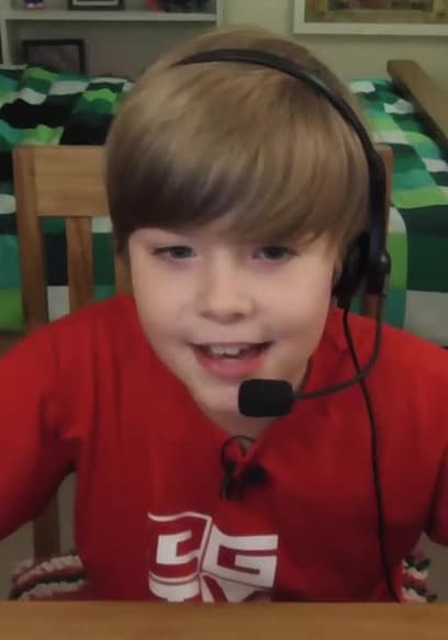 Watch Ethan Gamer Plays Roblox S02:E11 - Ethan Gamer - Free TV Shows | Tubi