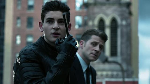 Watch Gotham S05:E01 - Year Zero - Free TV Shows | Tubi