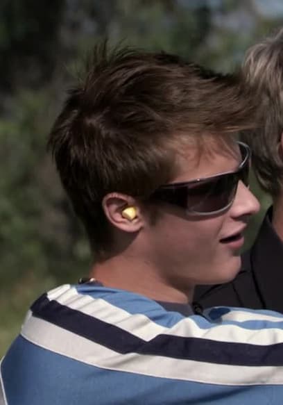 Watch Rabbit Fall S02:E07 - Bloodletting (Pt. 1) - Free TV Shows | Tubi