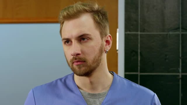 Watch Doctor en Turno (Doblado) S04:E29 - Episodio 4x29 - Free TV Shows ...