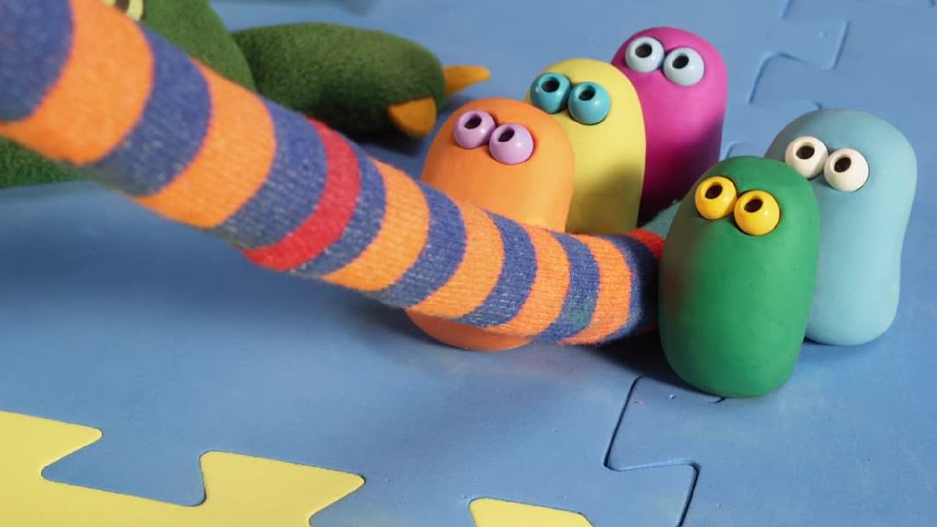 Watch The Very Small Creatures - Free TV Shows | Tubi