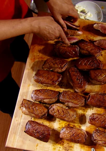 Watch MasterChef S07:E17 - Critics Choice - Free TV Shows | Tubi