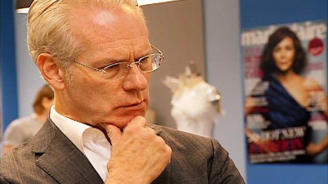 Watch Project Runway S06:E06 - Lights, Camera, Sew! - Free TV Shows | Tubi