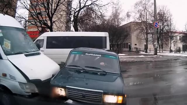 Watch Car Crash TV S03:E16 - Episode 16 - Free TV Shows | Tubi