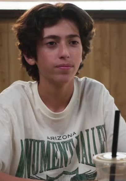 Watch Mani S07:E01 - Summer Lovin' - Free TV Shows | Tubi