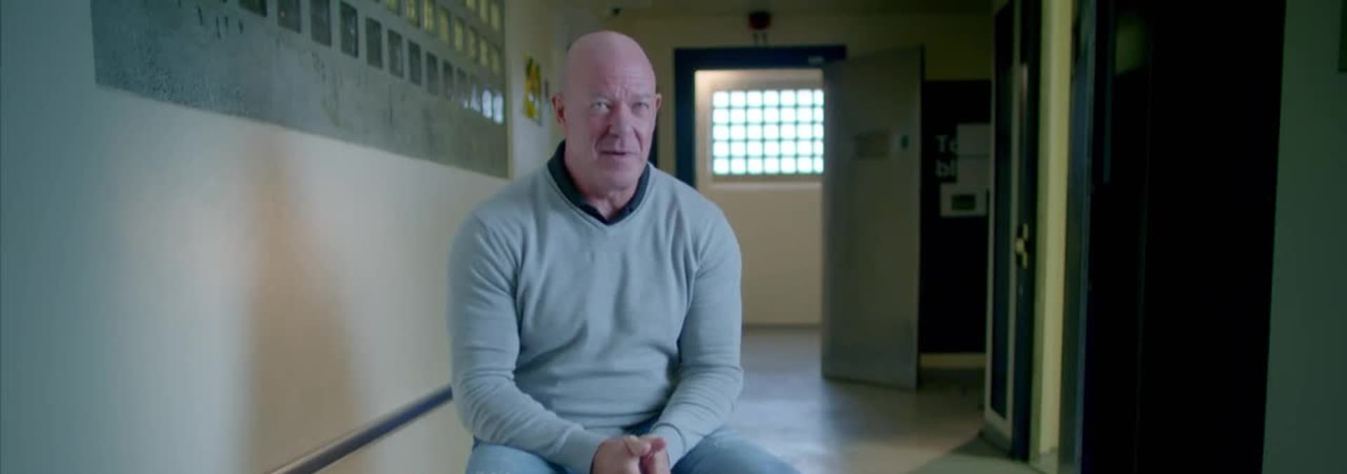 Watch Life Behind Bars: Inside Britain's Most Notorious Prison S01:E01 ...