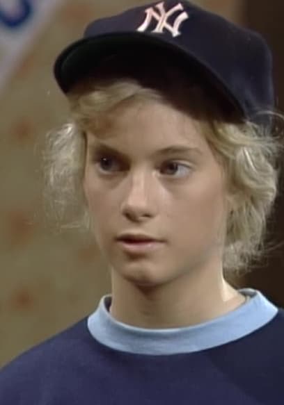 Watch The Facts of Life S01:E01 - Rough Housing - Free TV Shows | Tubi