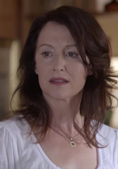 Watch Less Than Kind S04:E09 - Fight and Flight Part - Free TV Shows | Tubi