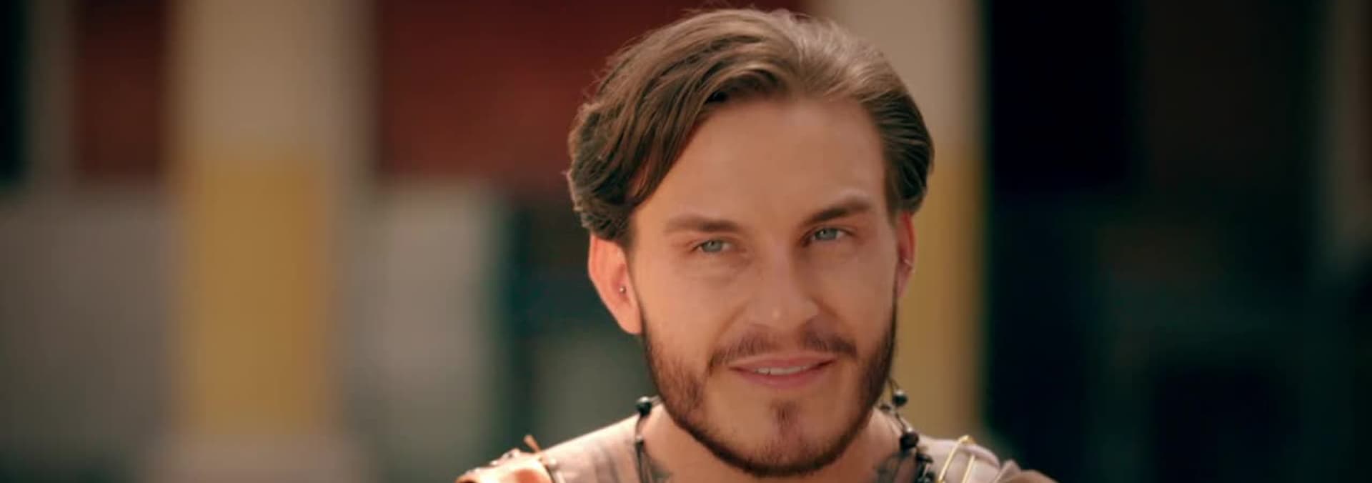 Watch Bromans (UK) S01:E01 - Episode 1 - Free TV Shows | Tubi