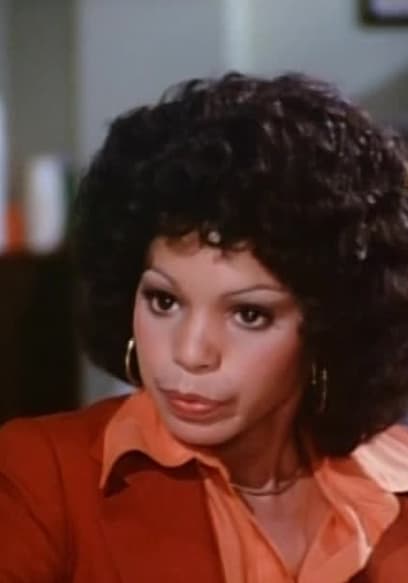 Watch S.W.A.T. S02:E33 - Soldier on the Hill - Free TV Shows | Tubi