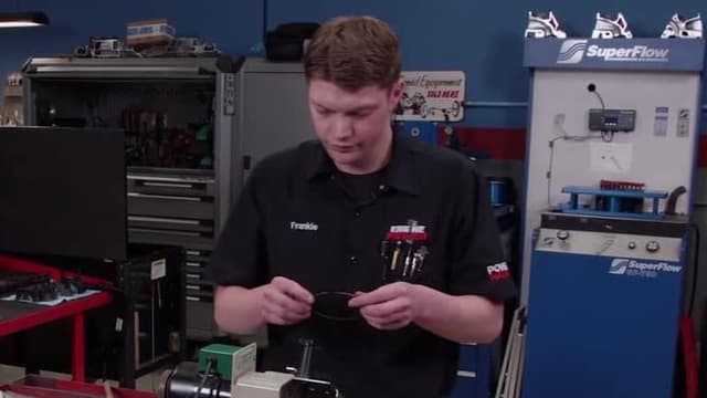 Watch Engine Power S09:E02 - 4.3L Chevy V6 on the Dyno - Free TV Shows ...
