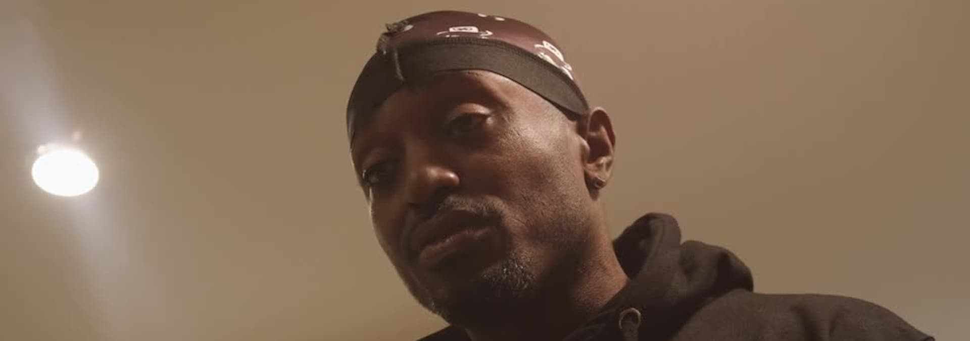 Watch Foster Sin S02:E6 - Episode 6 - Free TV Shows | Tubi