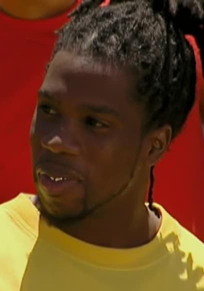 Watch Fear Factor S06:E03 - Pig Pen/Rotisserie Chick - Free TV Shows | Tubi