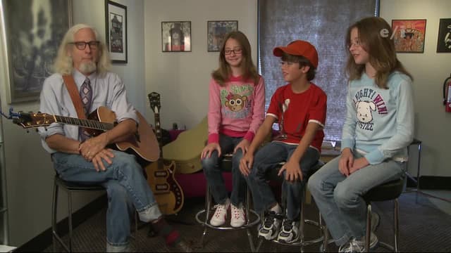 Watch Ariel & Zoey & Eli, Too S01:E01 - Meet the Judge - Free TV Shows ...