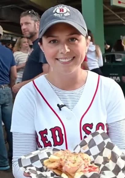 Watch The Foodie S01:E06 - All About Fenway - Free TV Shows | Tubi