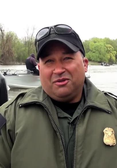 Watch Wardens S07:E13 - Watching Walleye - Free TV Shows | Tubi