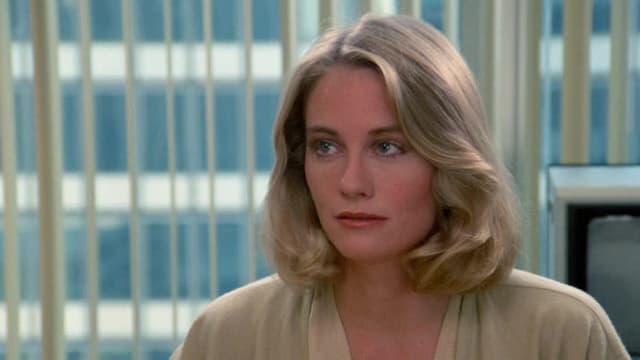 Watch Moonlighting S01:E01 - Pilot - Free TV Shows | Tubi