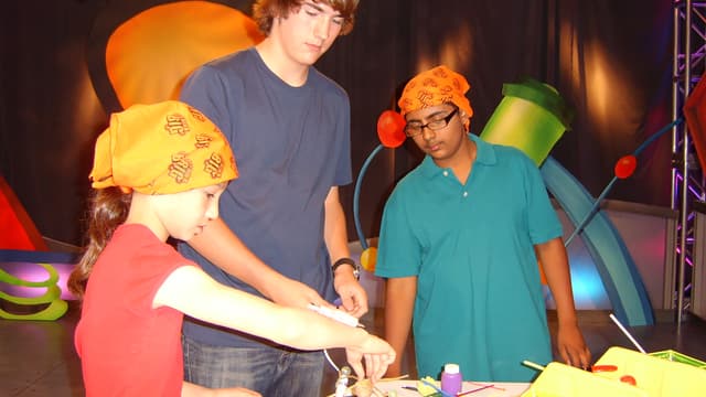 Watch Think Big S02:E201 - Melissa vs. Matthew - Free TV Shows | Tubi