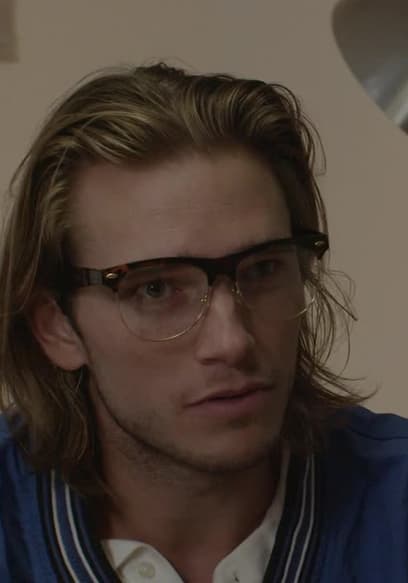 Watch Treading Yesterday S02:E04 - Flight Plan - Free TV Shows | Tubi