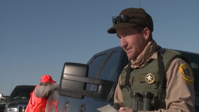 Watch Wardens S06:E18 - Fly By - Free TV Shows | Tubi