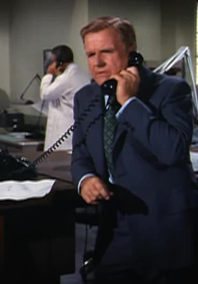 Watch The FBI S08:E09 - The Wizard - Free TV Shows | Tubi