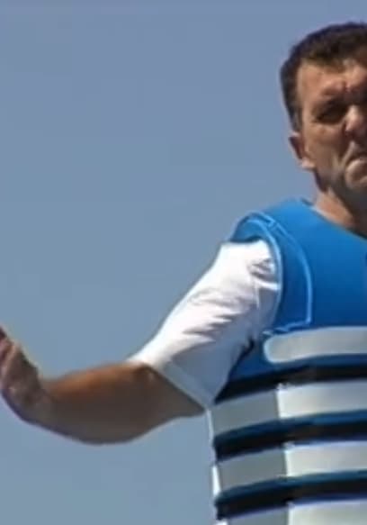 Watch Total Wipeout UK S06:E09 - Episode 9 - Free TV Shows | Tubi