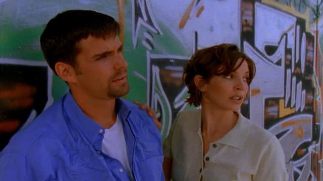 Watch Pacific Blue S03:E03 - Rave On - Free TV Shows | Tubi