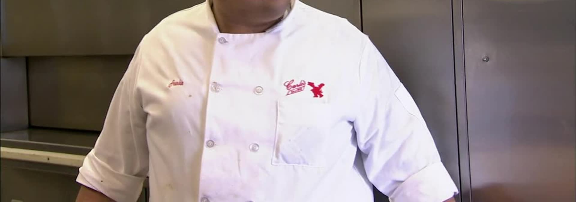 Watch Cake Boss S01:E04 - Weddings, Water and Whacked - Free TV Shows ...