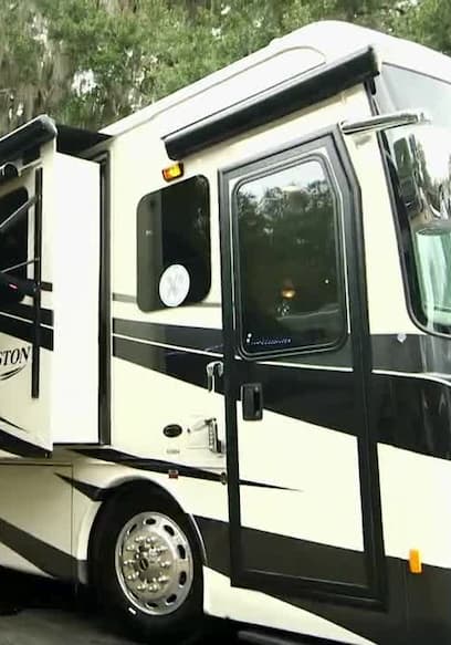 Watch Big Time RV S02:E03 - The Elvis Factor - Free TV Shows | Tubi