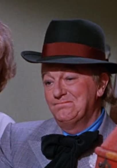 Watch Batman S02:E31 - The Puzzles Are Coming - Free TV Shows | Tubi