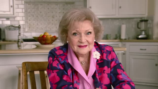 Watch Betty White's Off Their Rockers S03:E02 - Episode 2 - Free TV ...