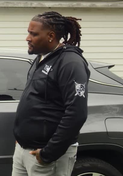 Watch McGraw Ave: HBlock S01:E05 - Whose Bricks Are These? - Free TV Shows | Tubi