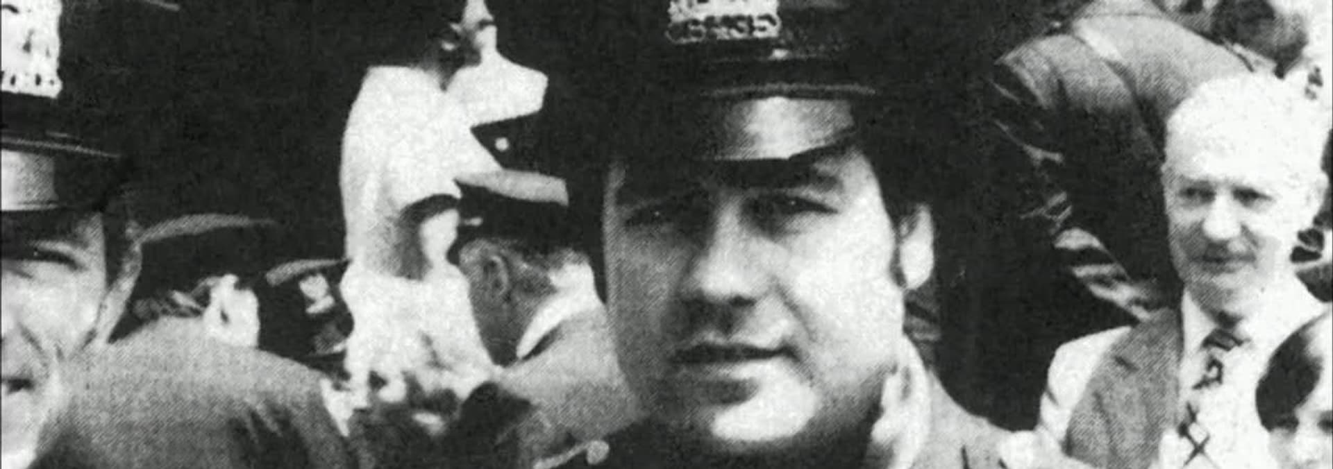 Watch Mobsters S04:E02 - Mafia Cops: Louis Eppolito and Stephen ...